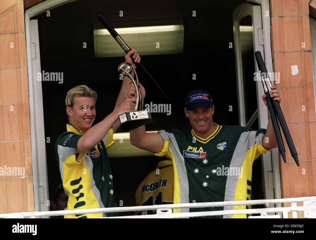 Shane warne and brett lee hi-res stock photography and images - Alamy