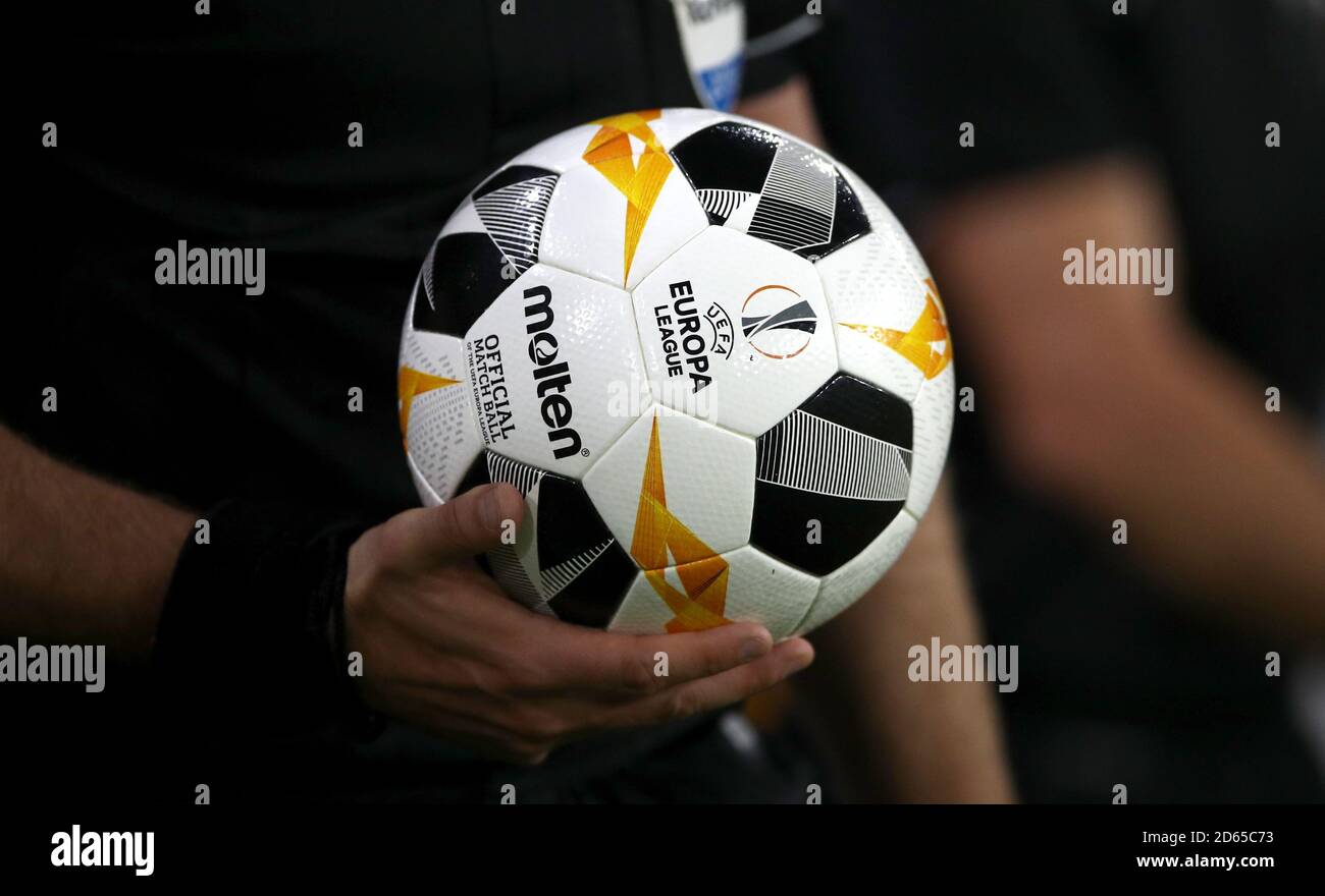 A general view of the match day ball Stock Photo - Alamy