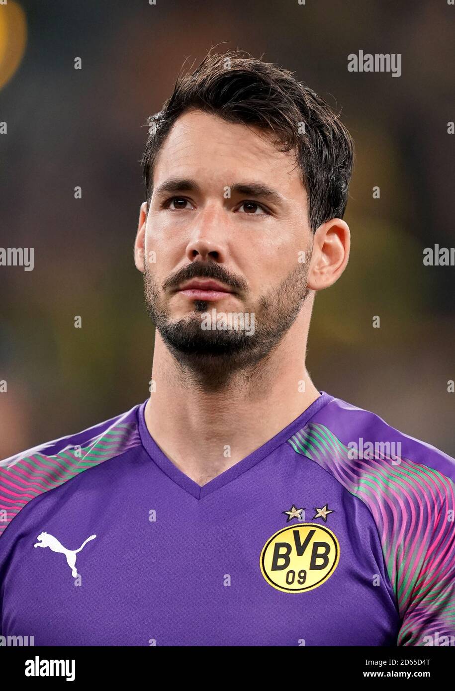 Goalkeeper borussia dortmund hi-res stock photography and images - Alamy