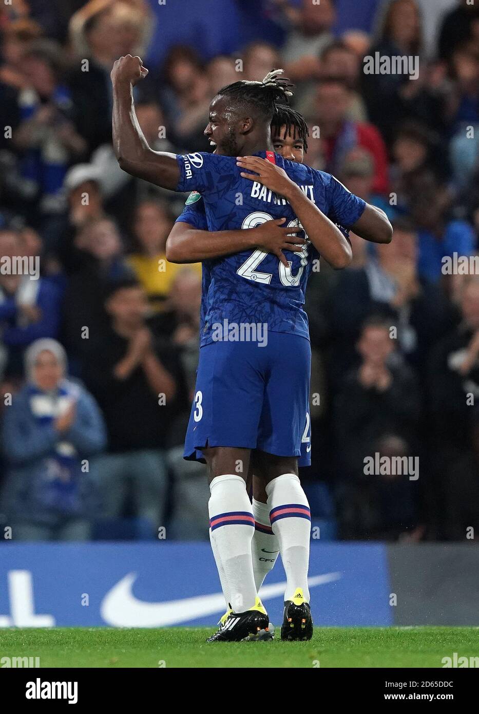 Goal lionesses hi-res stock photography and images - Alamy