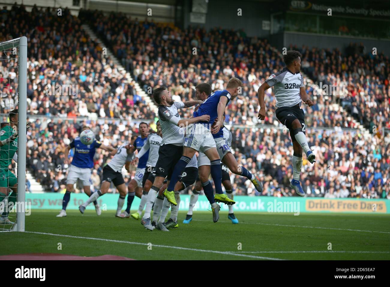 Back view full length football soccer hi-res stock photography and ...
