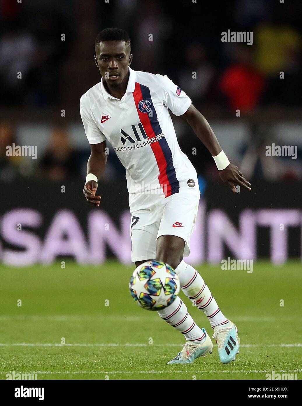 Idrissa gueye psg hi-res stock photography and images - Alamy