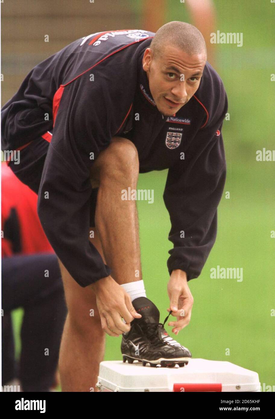 Rio ferdinand training england hi-res stock photography and images - Alamy