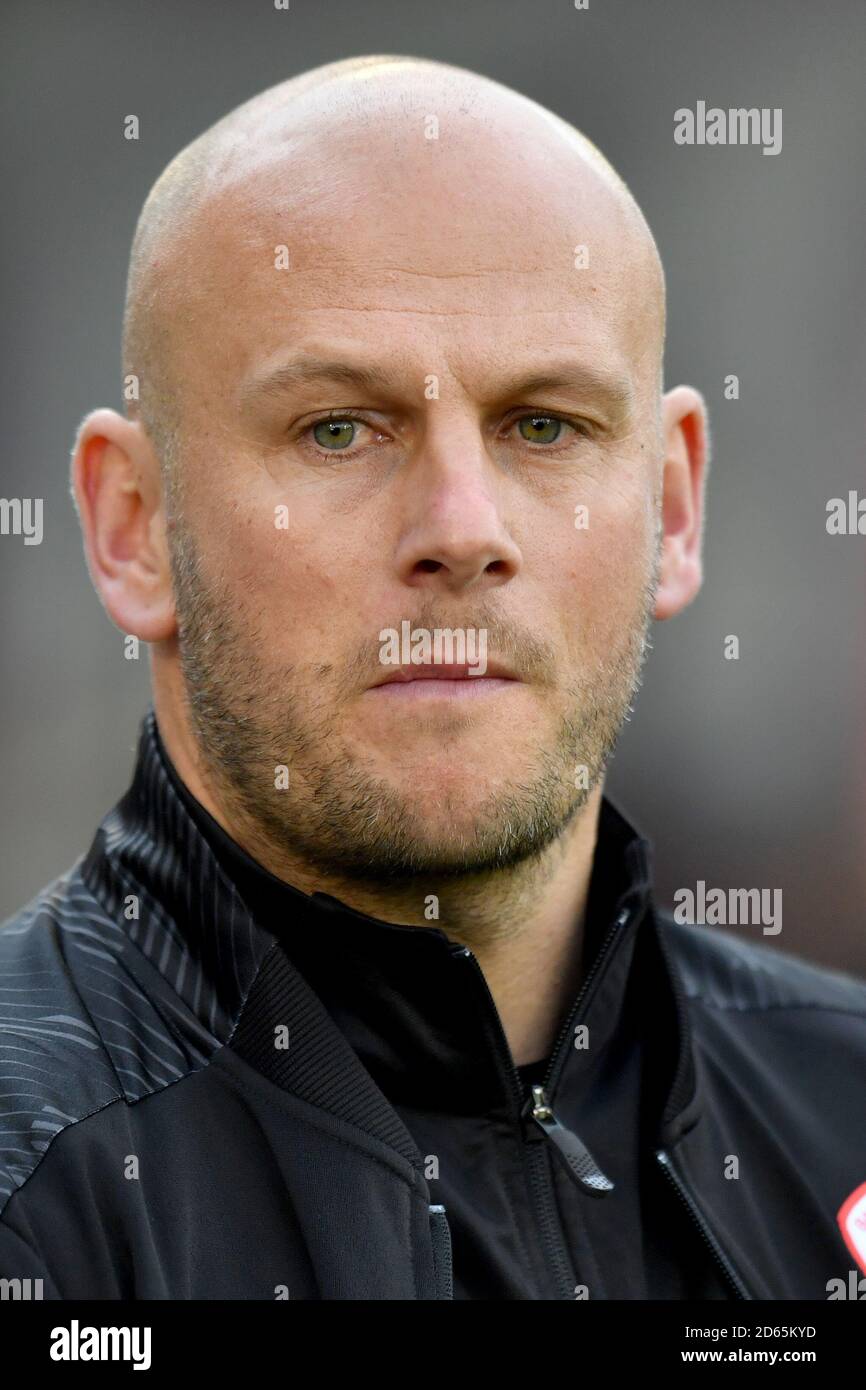 Adam murray football hi-res stock photography and images - Alamy