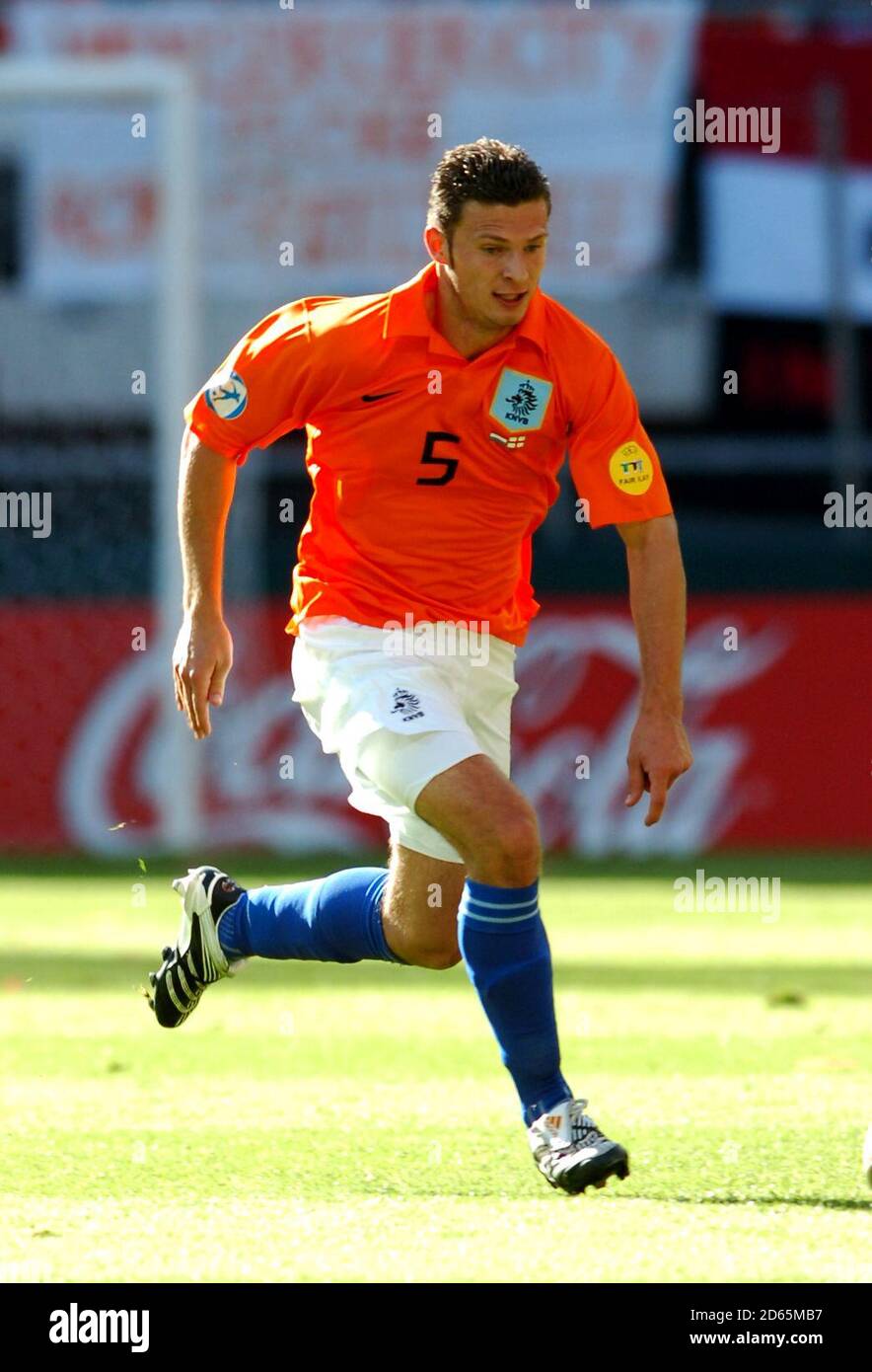 Holland's Erik Pieters Stock Photo - Alamy