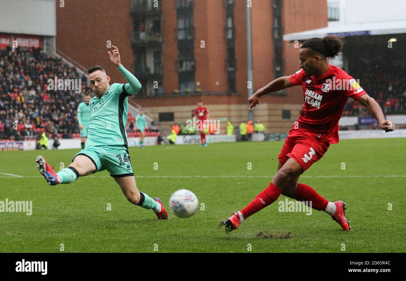Carlisle United's Gethin Jones and Leyton Orient's Joe Widdowson battle ...