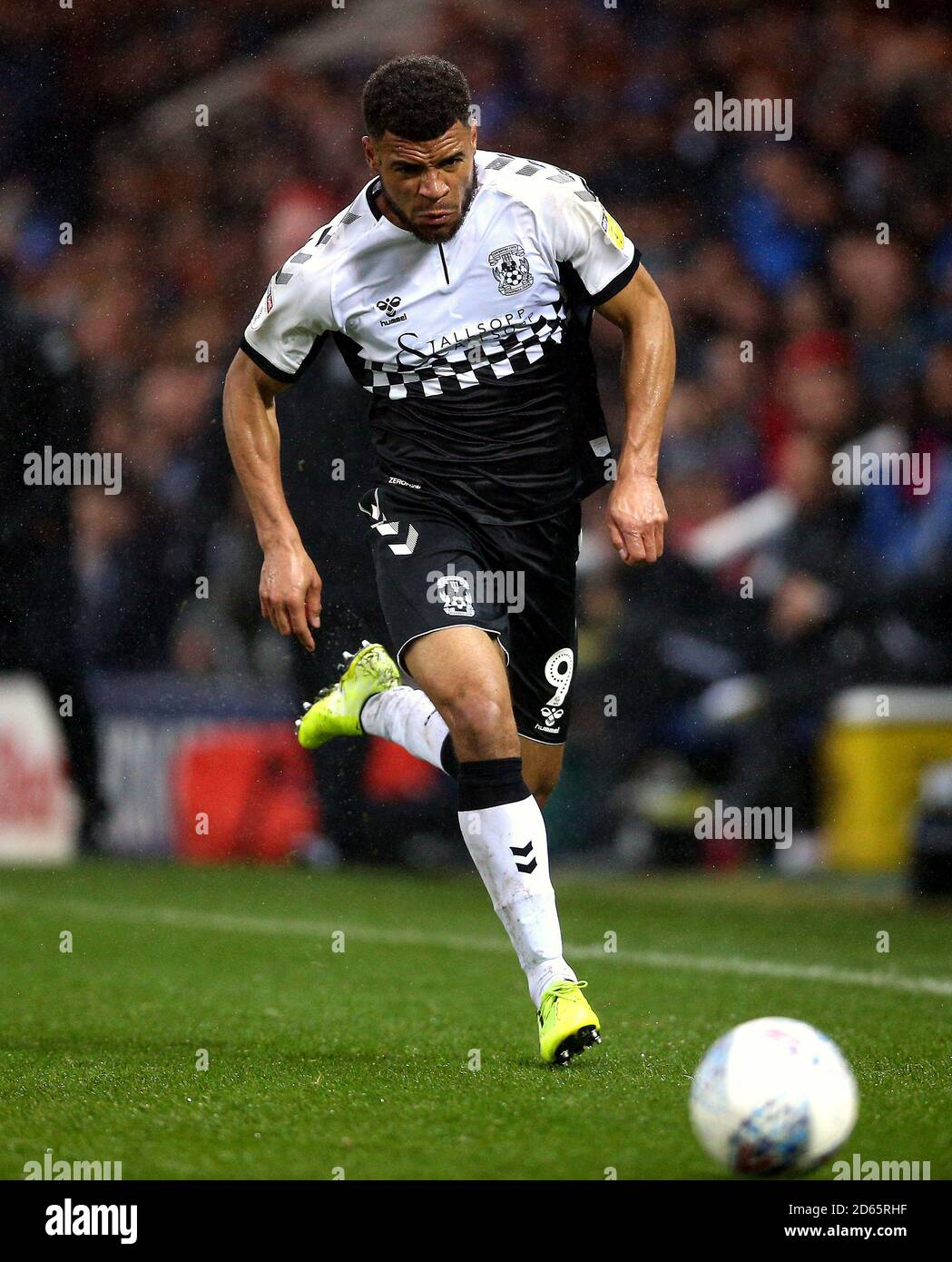 Coventry City's Maxime Biamou Stock Photo - Alamy