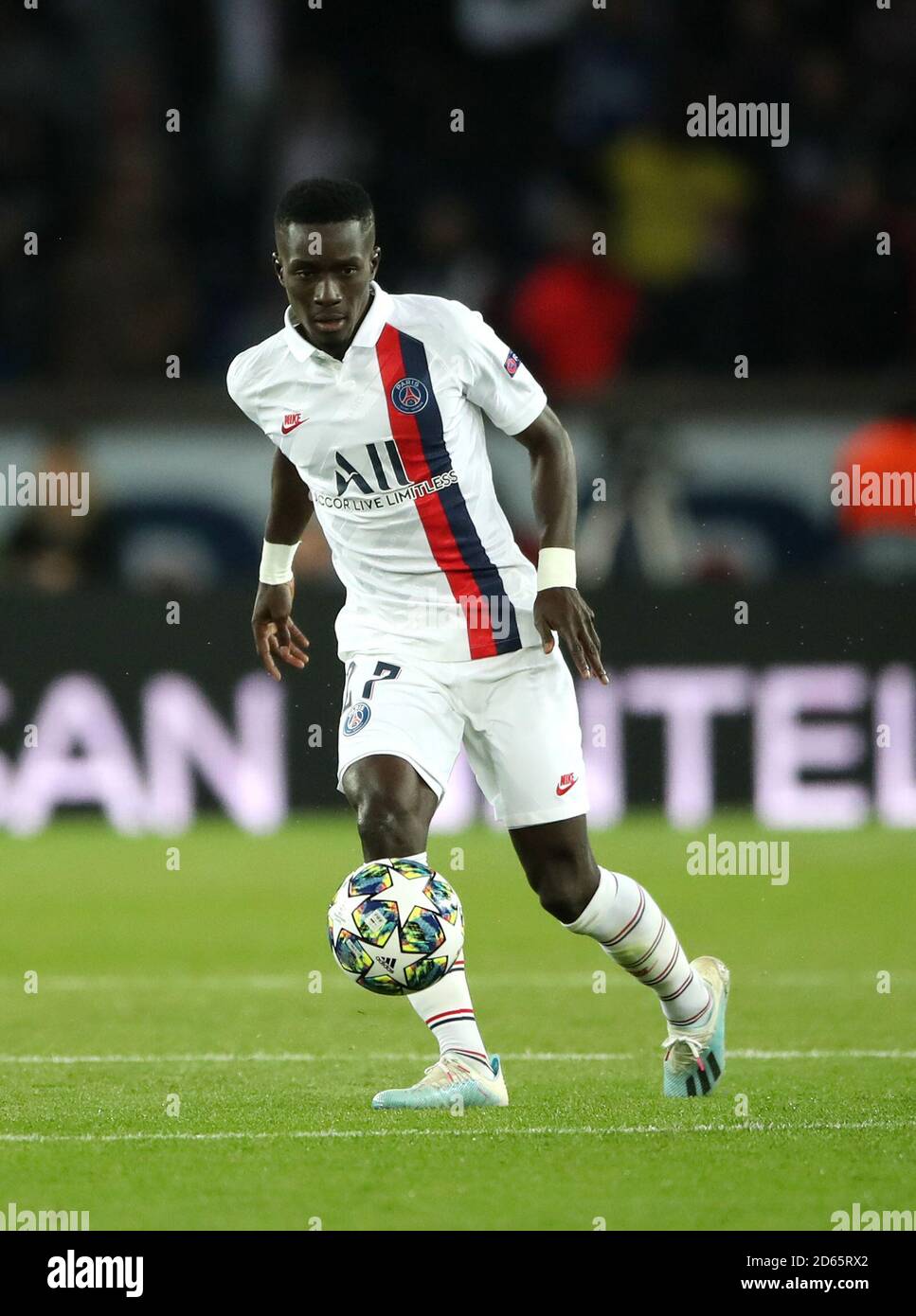Idrissa gueye psg hi-res stock photography and images - Alamy