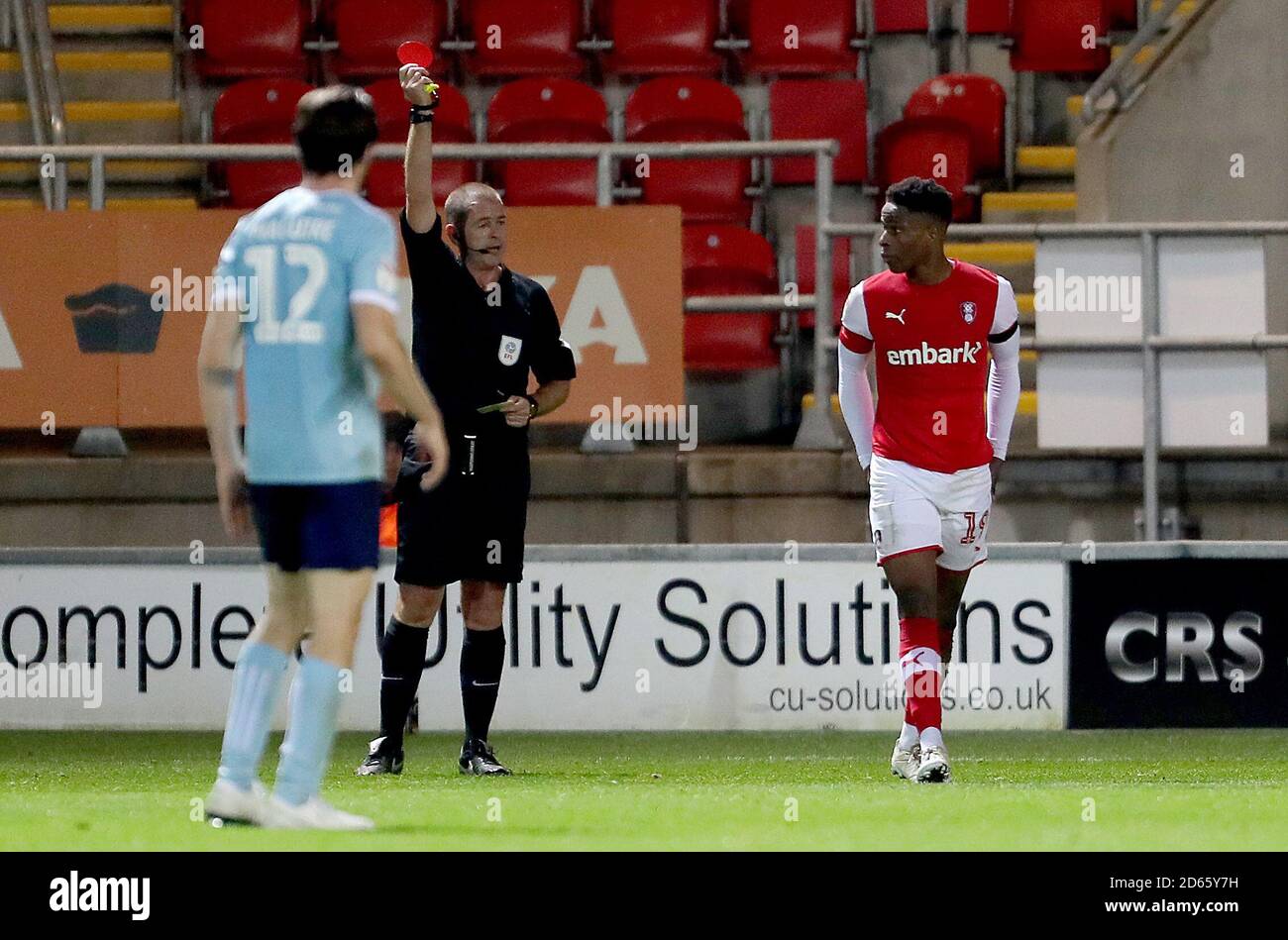 Referee darren handley hi-res stock photography and images - Alamy