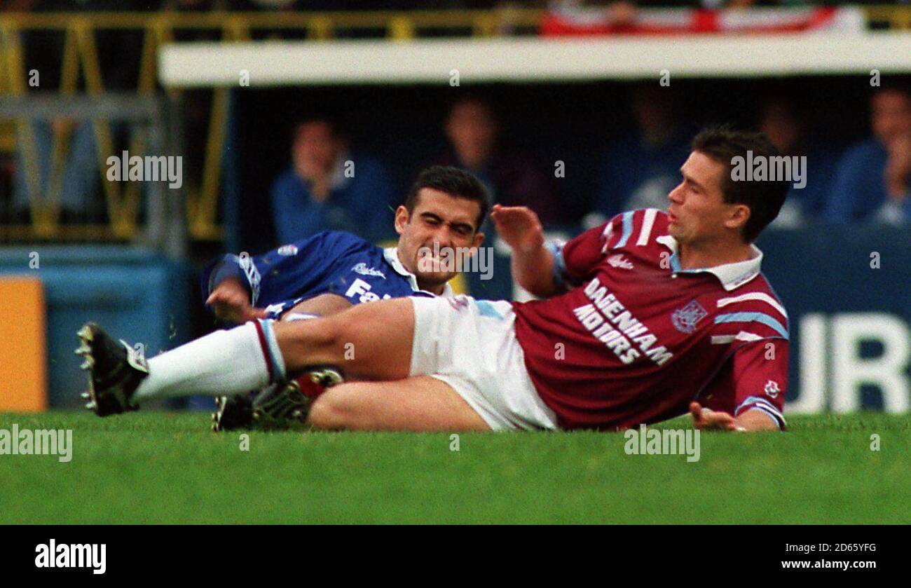 Malcolm Allen High Resolution Stock Photography and Images - Alamy