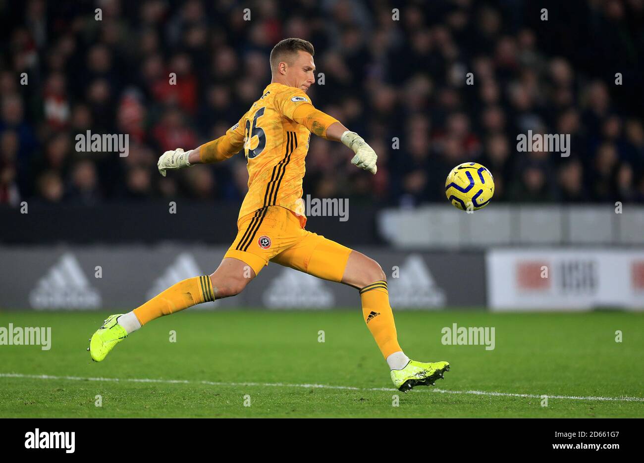 Sheffield United goalkeeper Simon Moore Stock Photo - Alamy