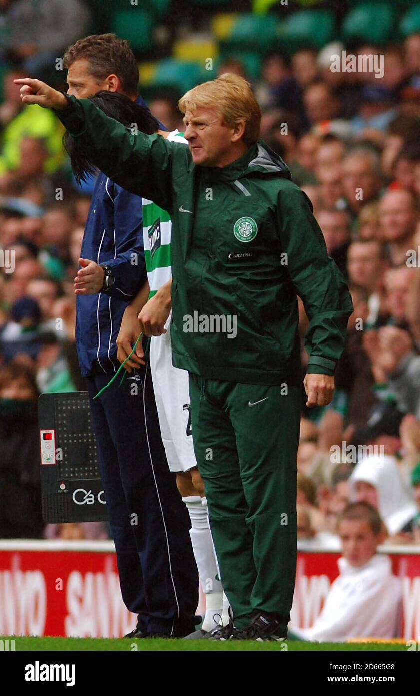 Celtics gordon strachan hi-res stock photography and images - Alamy
