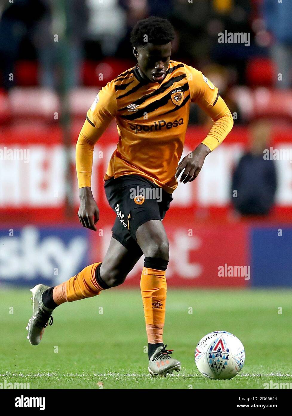 Hull City's Leonardo Da Silva Lopez in action Stock Photo - Alamy