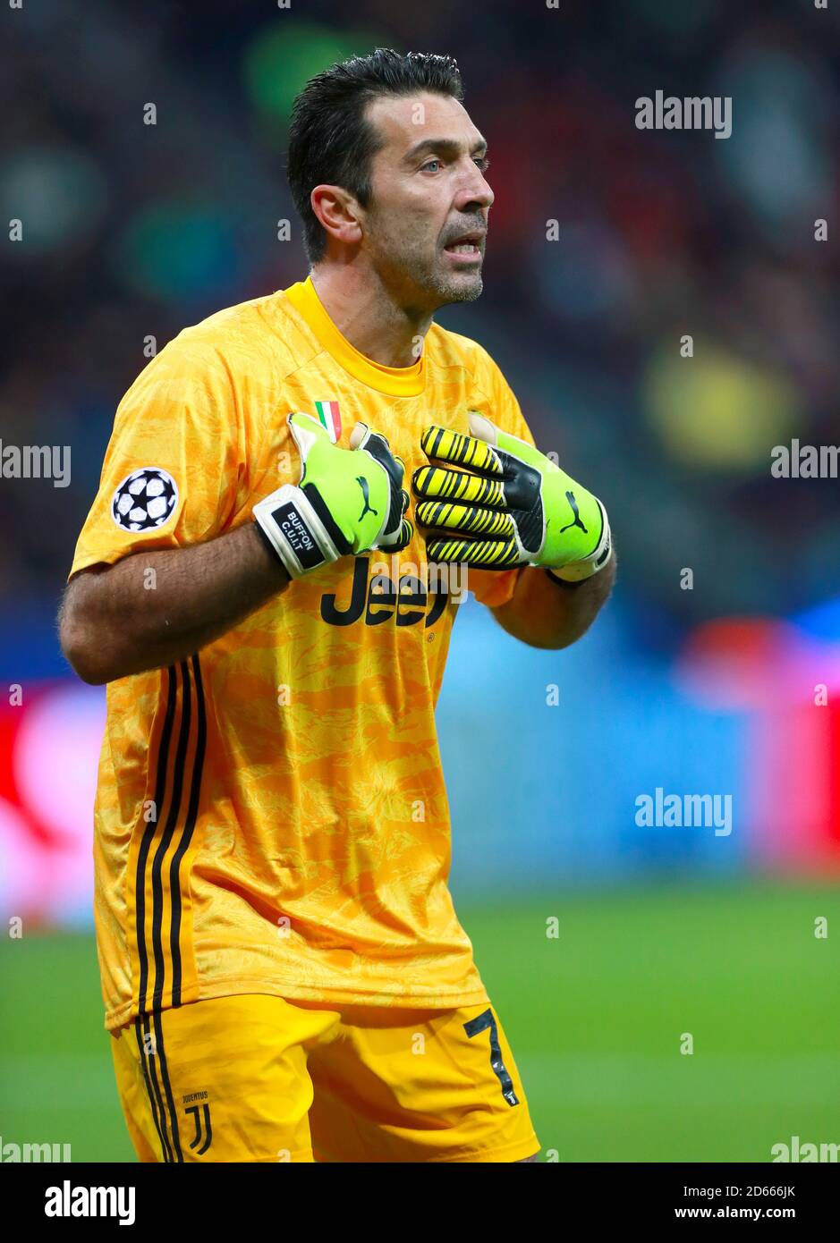Juventus goalkeeper Gianluigi Buffon Stock Photo - Alamy