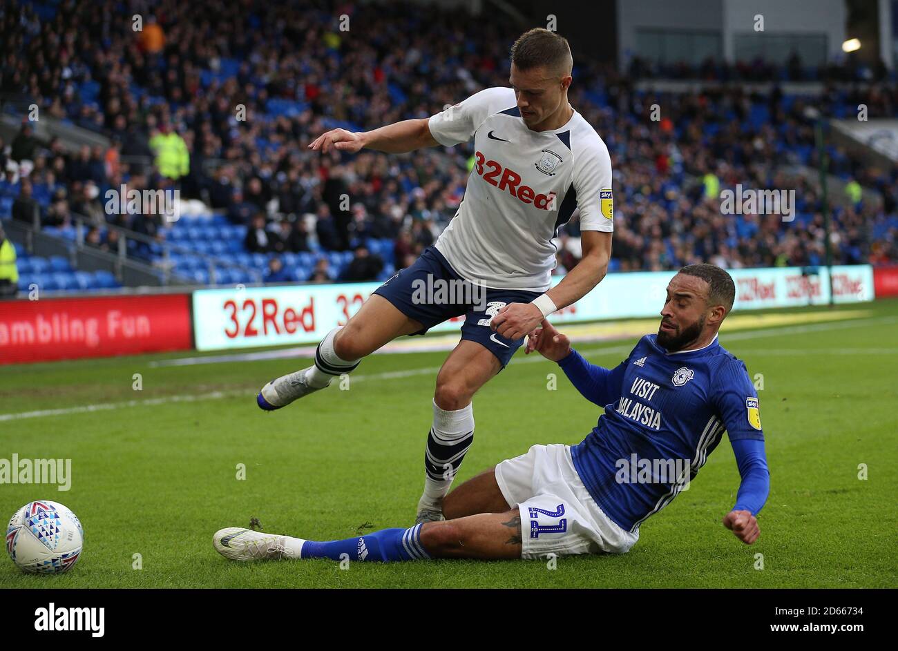 Cardiff City's Jazz Richards (right) and Preston North End's Billy ...