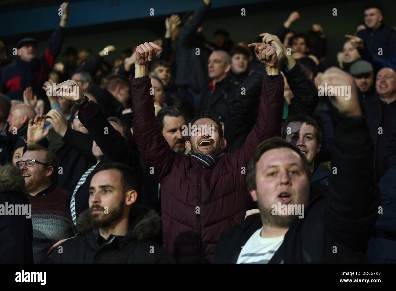 Charlton Athletic fans celebrate Stock Photo - Alamy