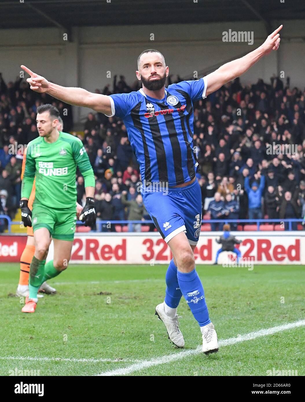 Rochdales aaron wilbraham celebrates scoring hi-res stock photography ...