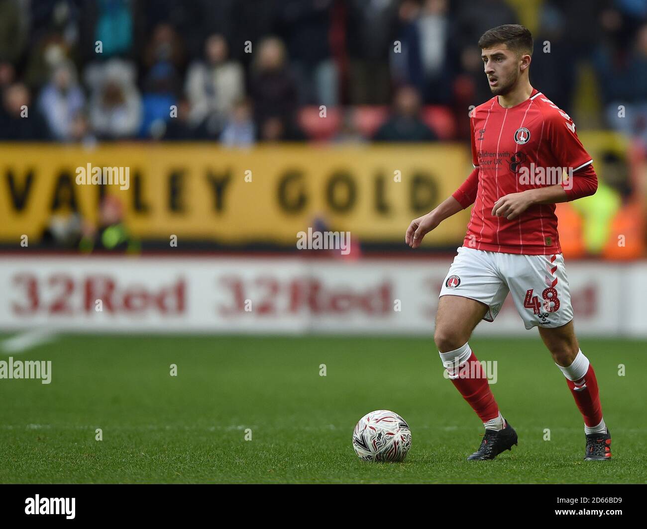 Charlton Athletic's Aaron Henry in action Stock Photo - Alamy