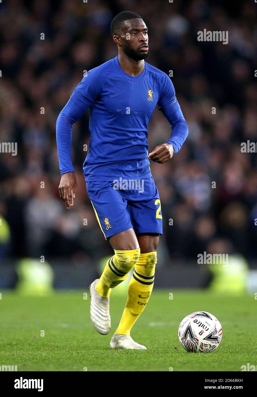 Chelsea's Fikayo Tomori Stock Photo - Alamy