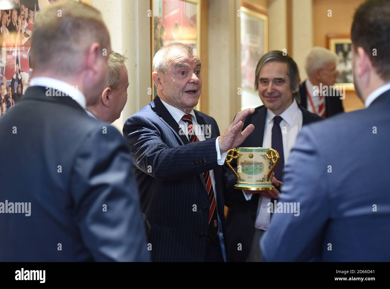 The loving cup london hi-res stock photography and images - Alamy