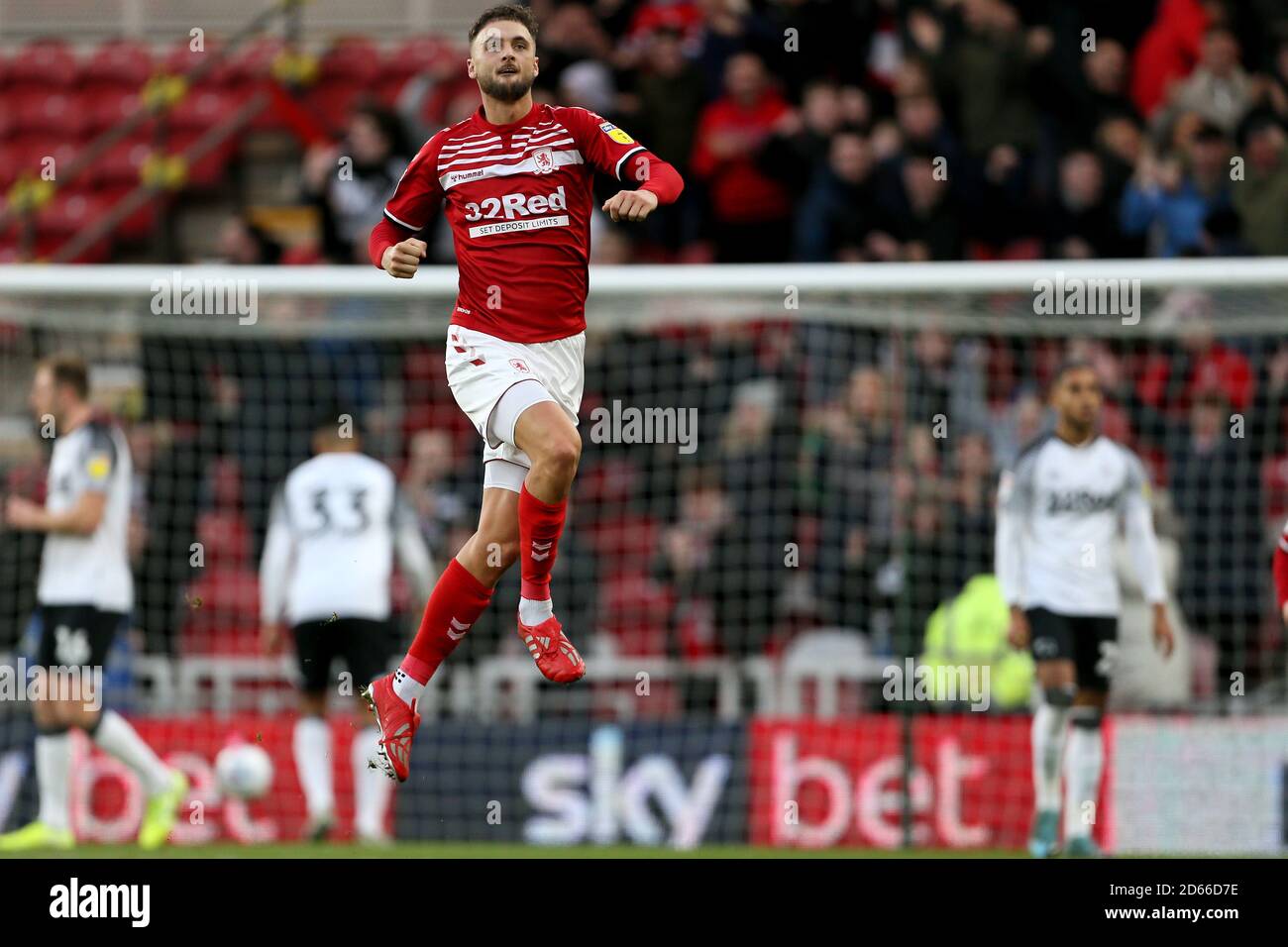 Middlesbroughs lewis wing celebrates scoring hi-res stock photography ...