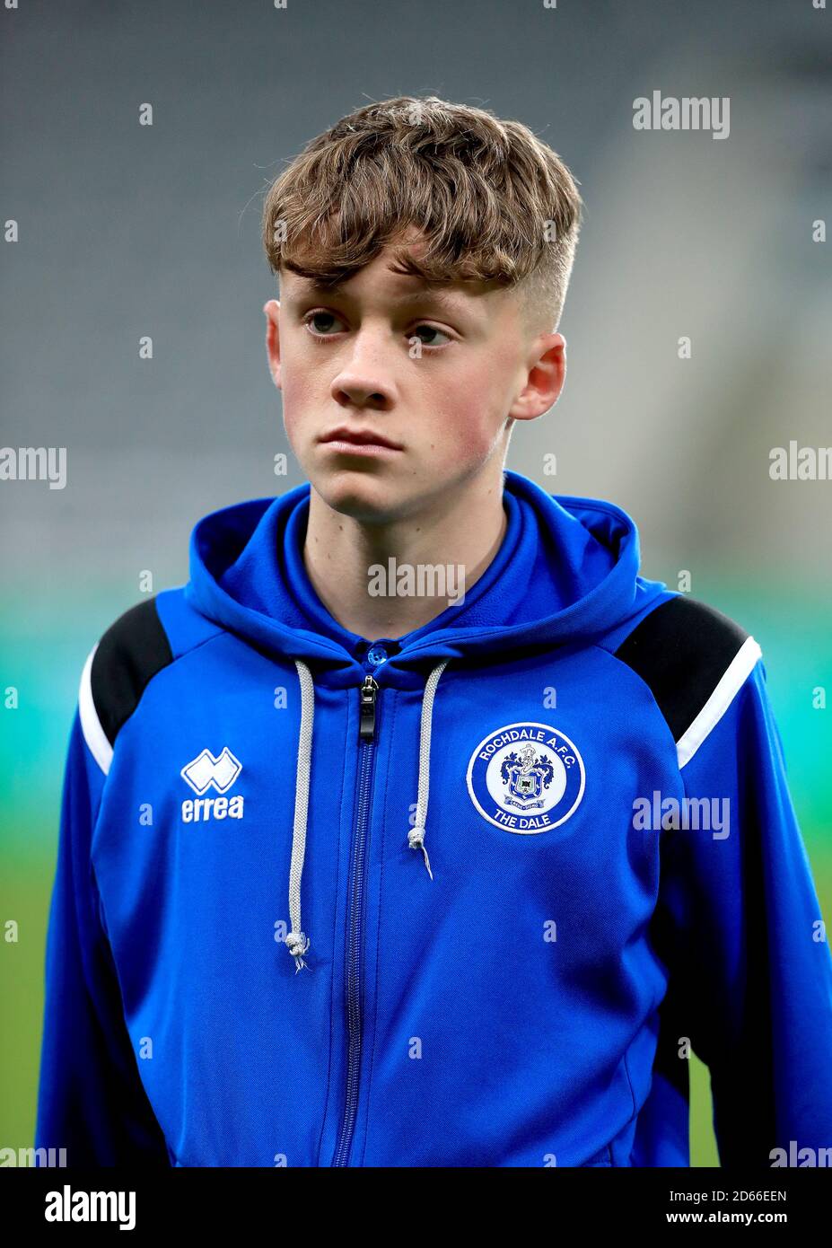 Rochdale's Ethan Brierley ahead of kick-off Stock Photo - Alamy