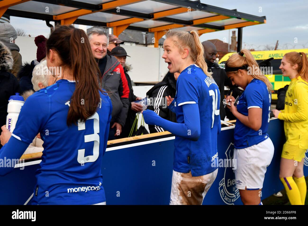 Everton players meet supporters after the final whistle Stock Photo - Alamy