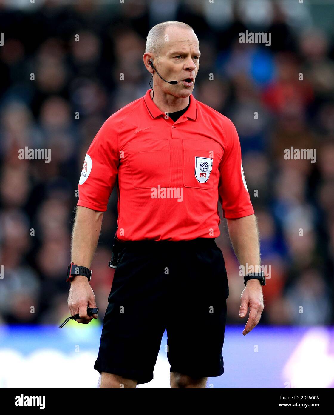 Referee Andy Woolmer Stock Photo - Alamy
