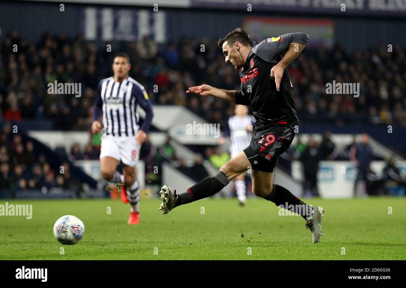 Stoke City's Lee Gregory has a shot on goal Stock Photo - Alamy