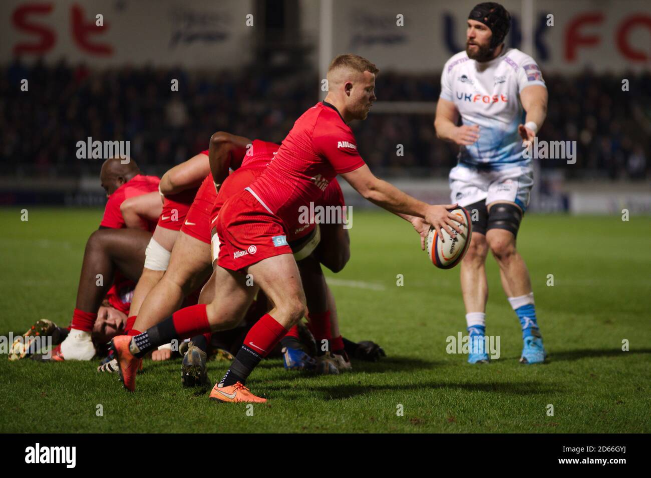 Scrum half playing rugby hi-res stock photography and images - Alamy