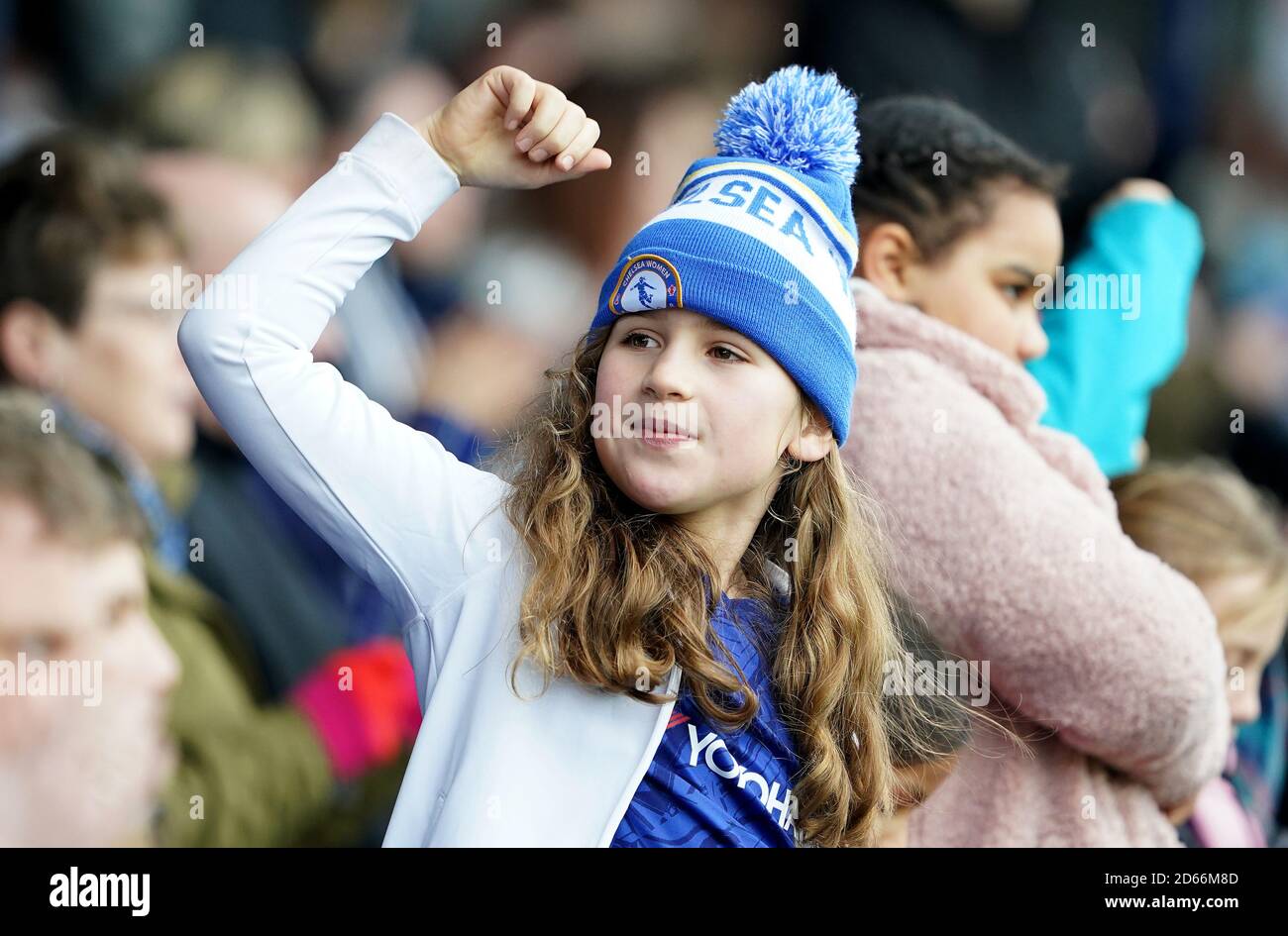 Chelsea ladies celebrate hi-res stock photography and images - Alamy