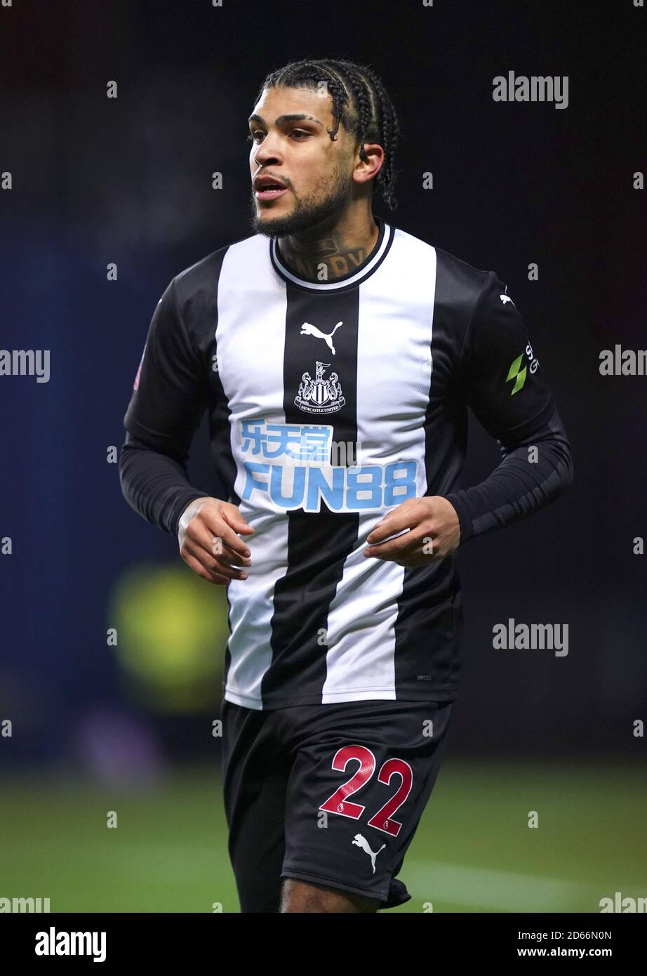 Newcastle United's DeAndre Yedlin Stock Photo - Alamy