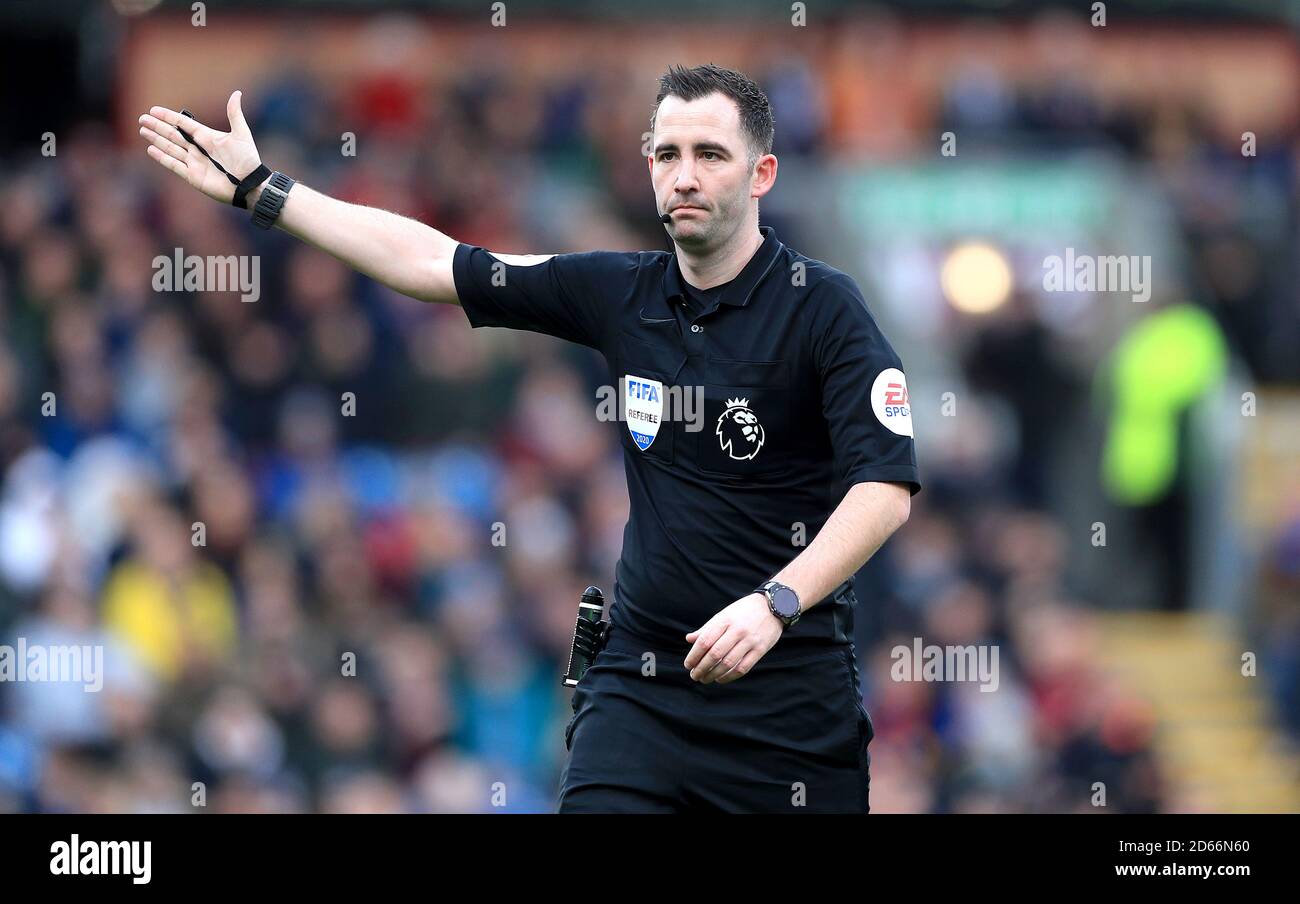 Match referee Chris Kavanagh Stock Photo - Alamy