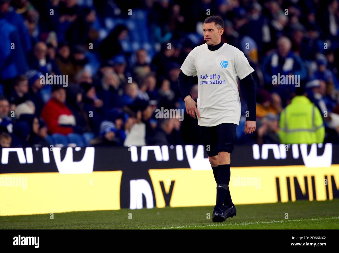 Assistant referee simon bennett hi-res stock photography and images - Alamy