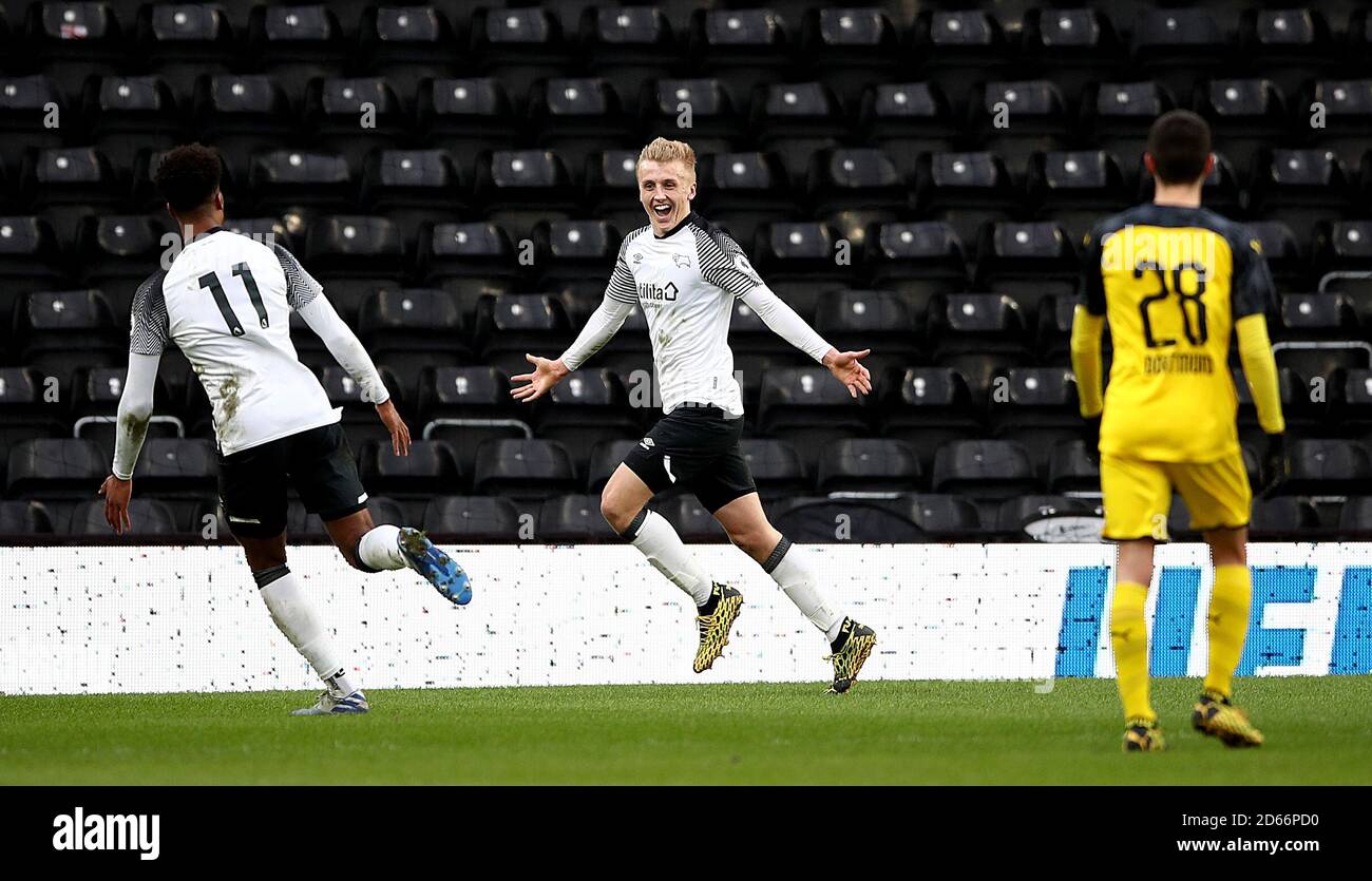 Derby countys louie sibley celebrates scoring hi-res stock photography ...