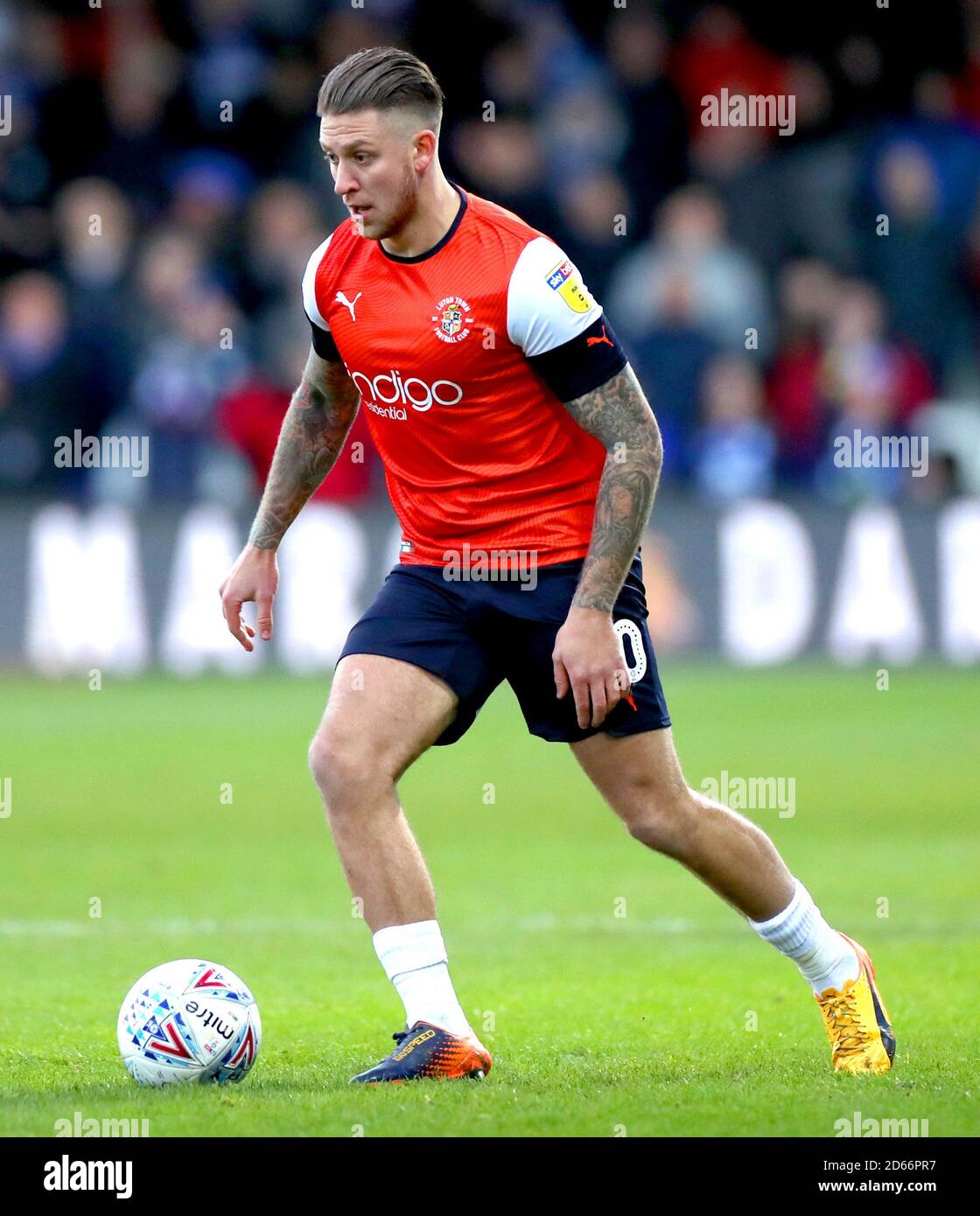 Luton george hi-res stock photography and images - Alamy
