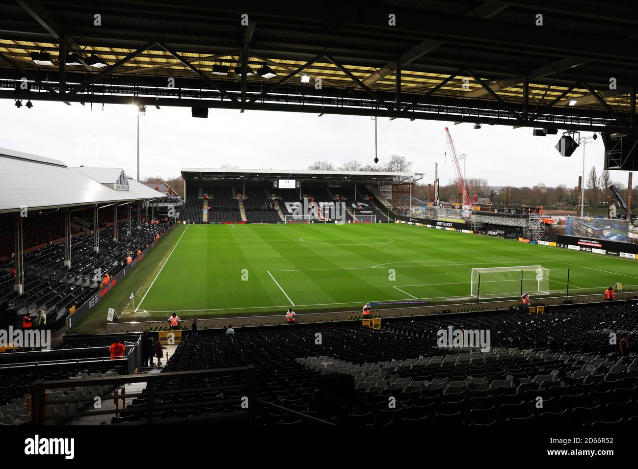 At craven cottage hi-res stock photography and images - Alamy