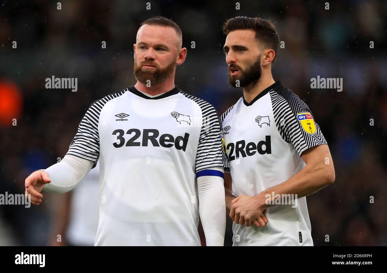 Derby County's Wayne Rooney (left) and Graeme Shinnie Stock Photo - Alamy