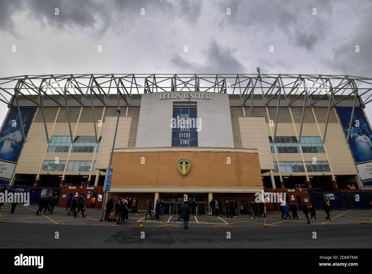 Elland road stadium view hi-res stock photography and images Elland road stadium view hi-res stock photography and images