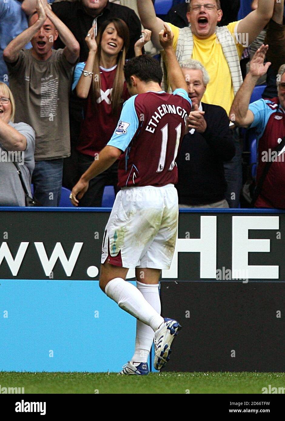 West ham uniteds matthew etherington celebrates scoring hi-res stock ...