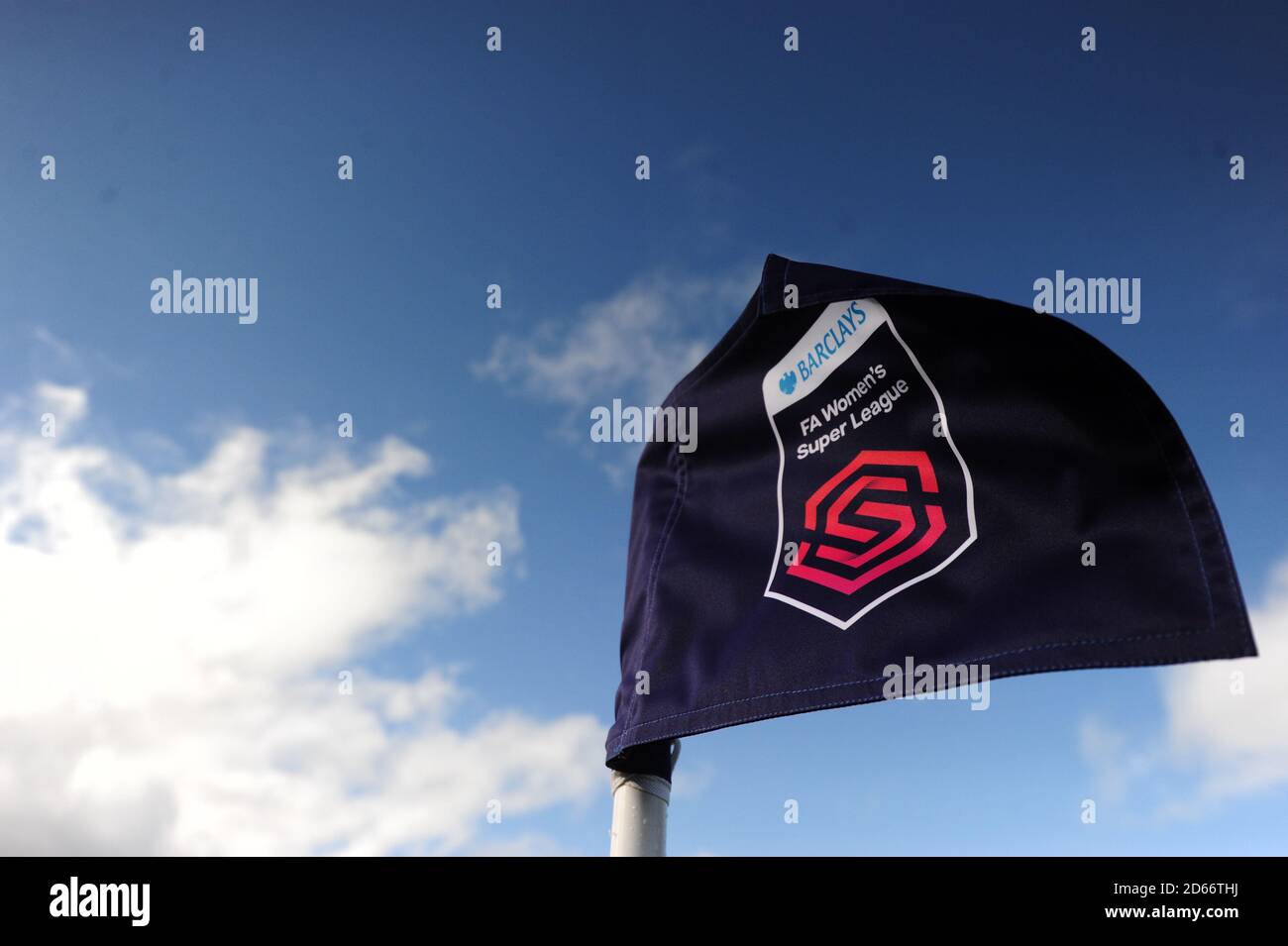 Wsl corner flag hi-res stock photography and images - Alamy
