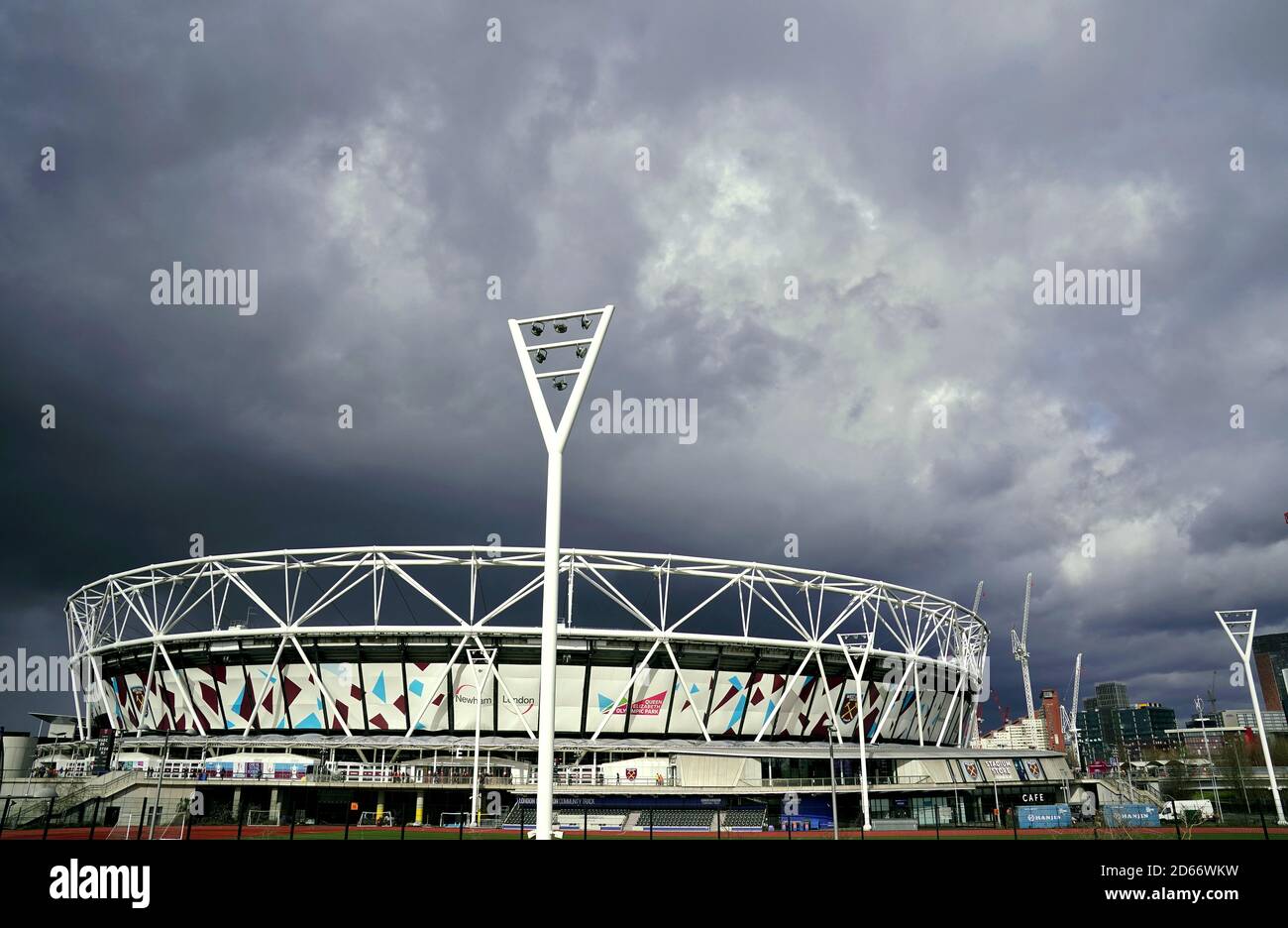 A general view of London Stadium Stock Photo - Alamy