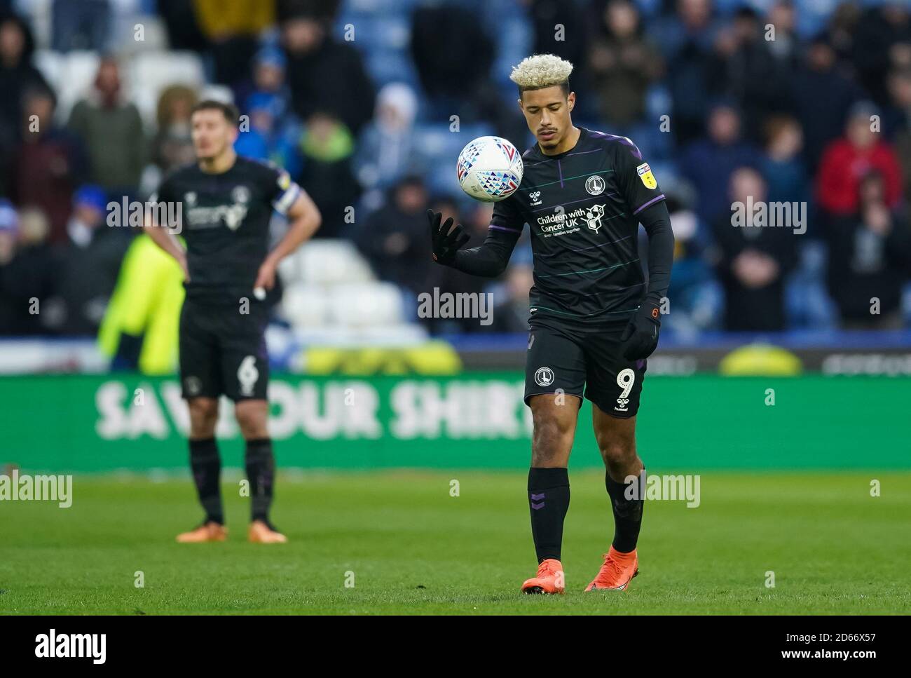 Charlton Athletic's Lyle Taylor Stock Photo - Alamy