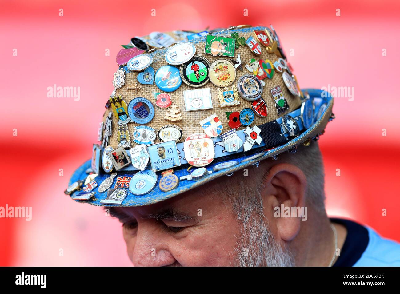 Football hat badges badge hi-res stock photography and images - Alamy