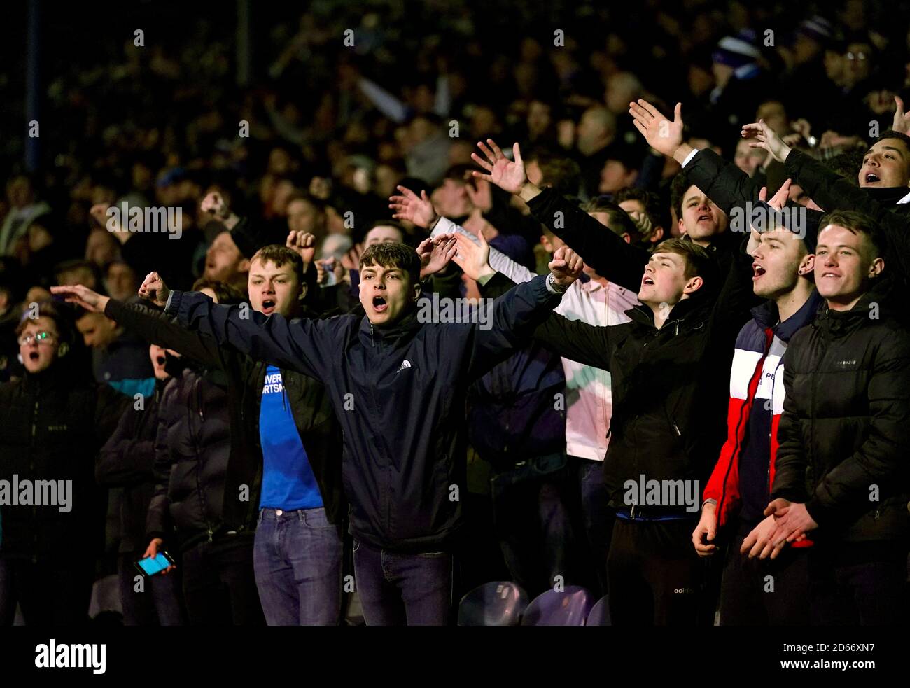Portsmouth fans show support in stands hi-res stock photography and ...