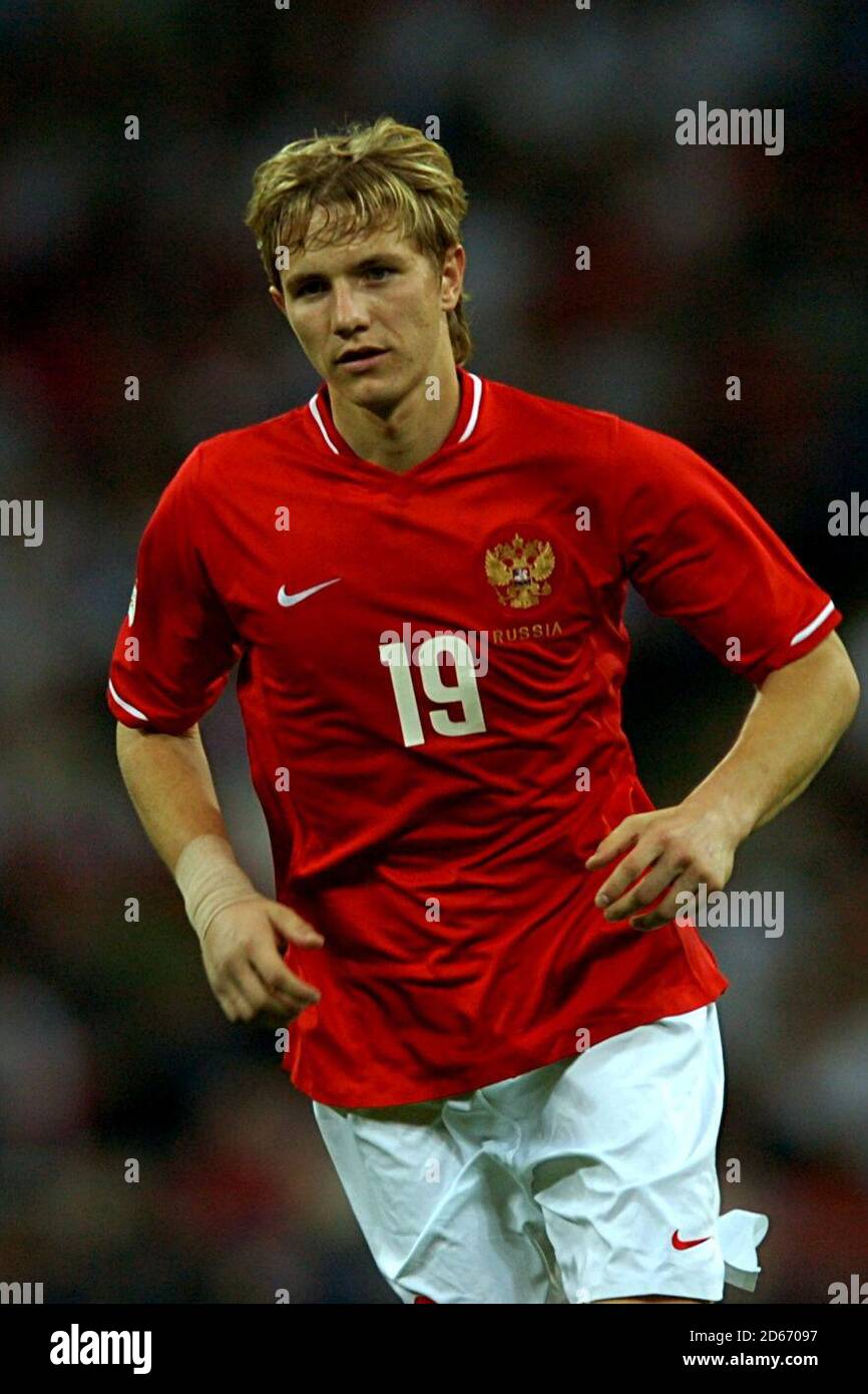 Roman pavlyuchenko hi-res stock photography and images - Alamy