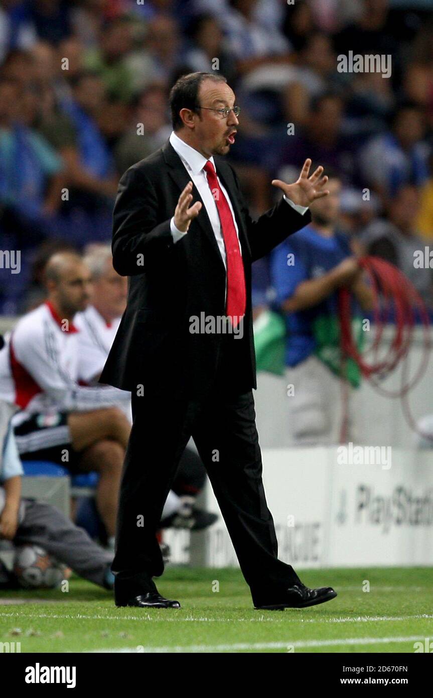 Liverpool's manager Rafael Benitez Stock Photo - Alamy