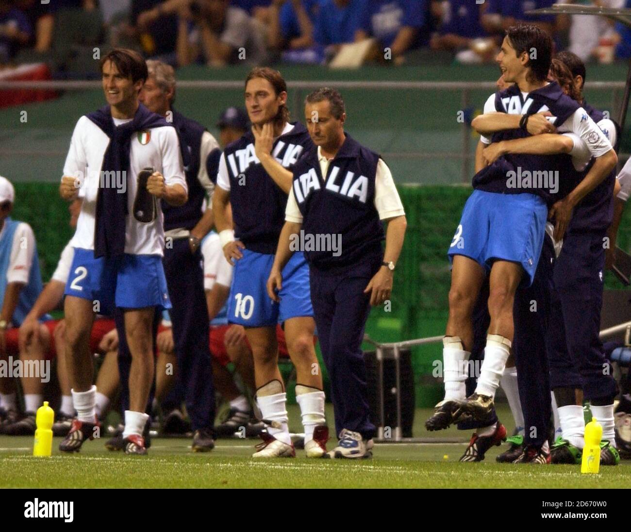 Italy v ecuador hi-res stock photography and images - Alamy