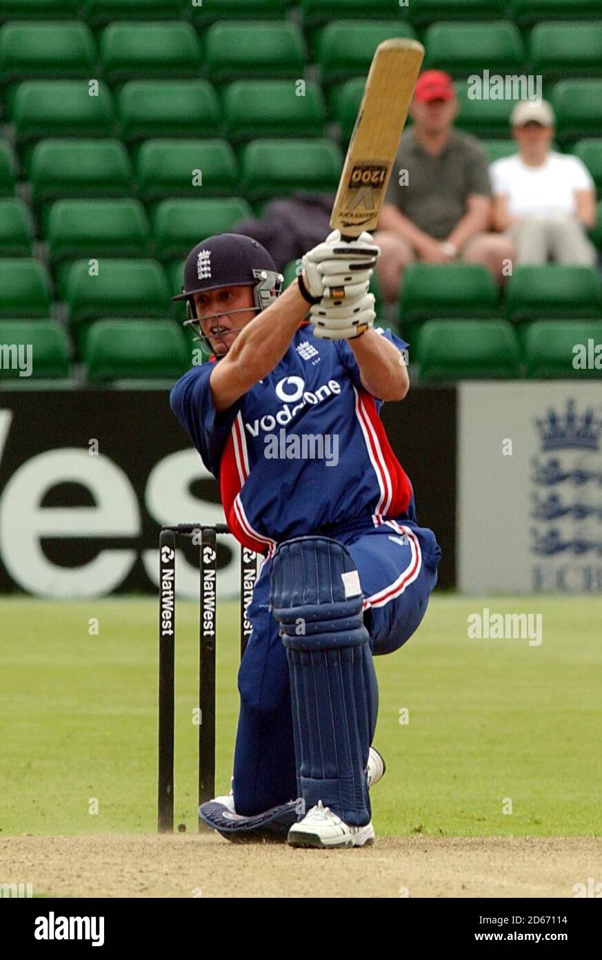 England's Andrew Flintoff in action Stock Photo - Alamy