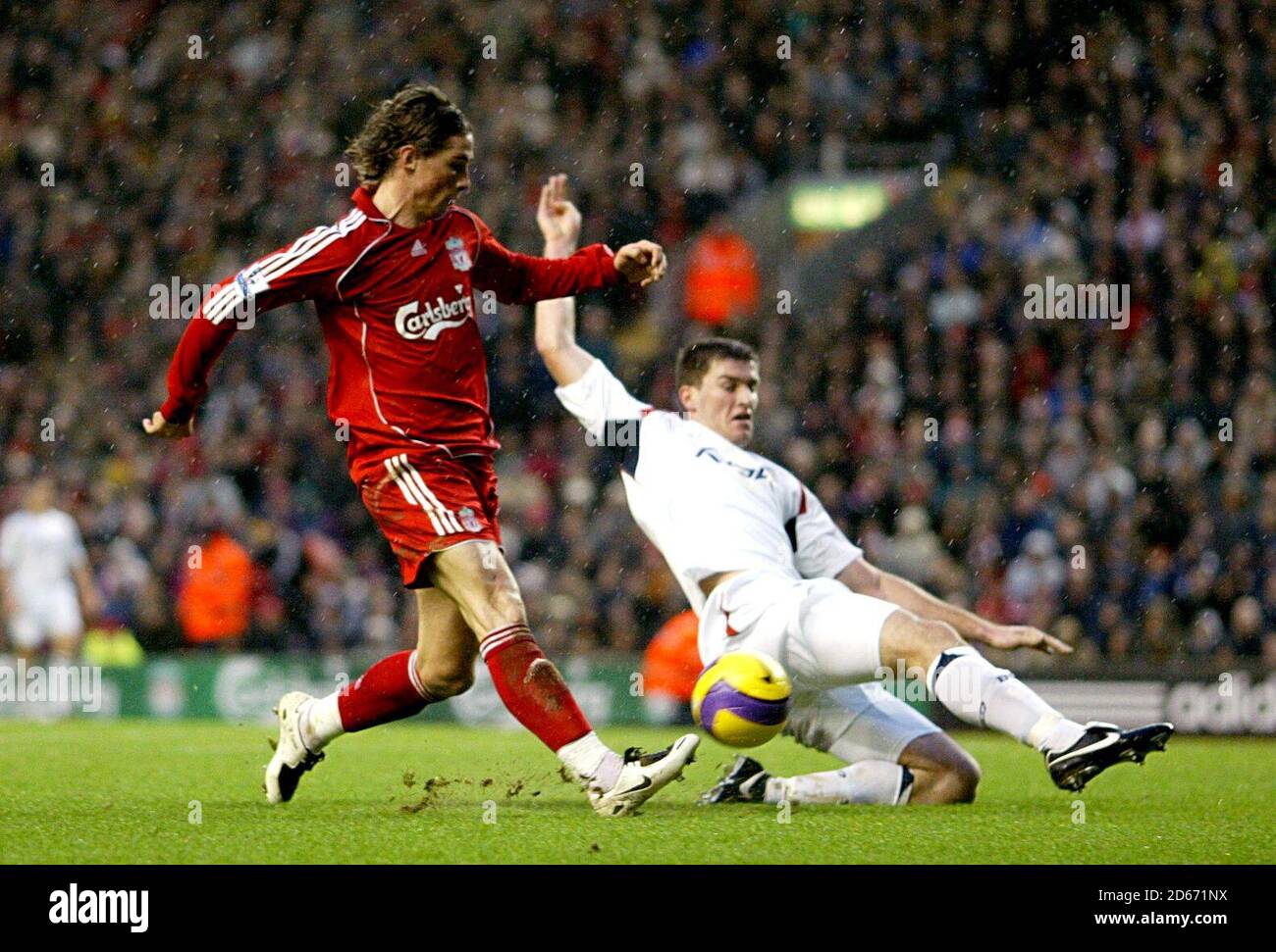 Fernando torres liverpool hi-res stock photography and images - Alamy